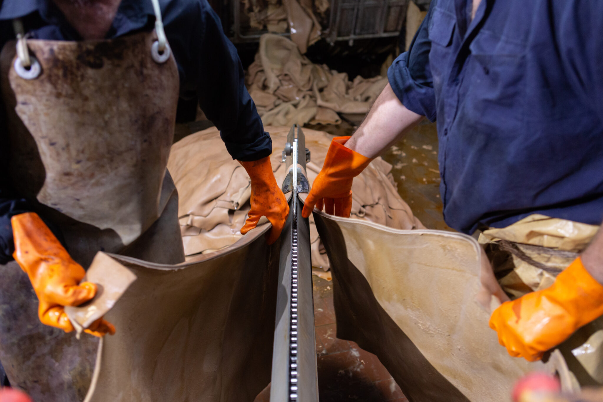 What is leather made of and where does it come from? - Splenda Quality ...